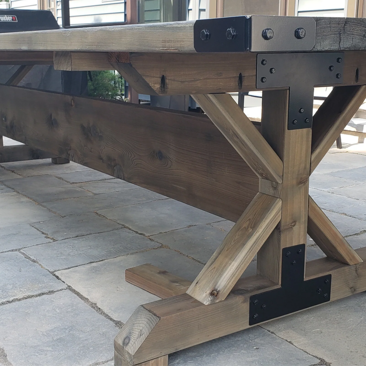 DIY: How to Make an Indoor/Outdoor Dining Table | Wood Post Brackets